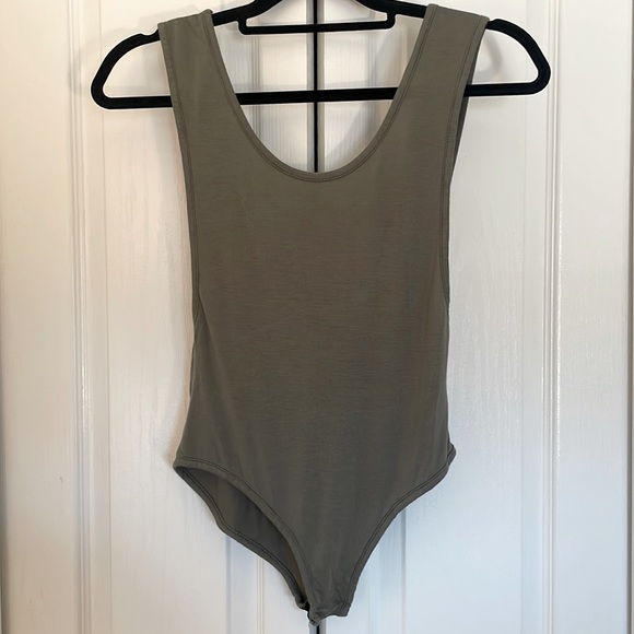 Boohoo | Tops | Boohoo Green Low Back Bodysuit In Size Us 6 | Poshmark